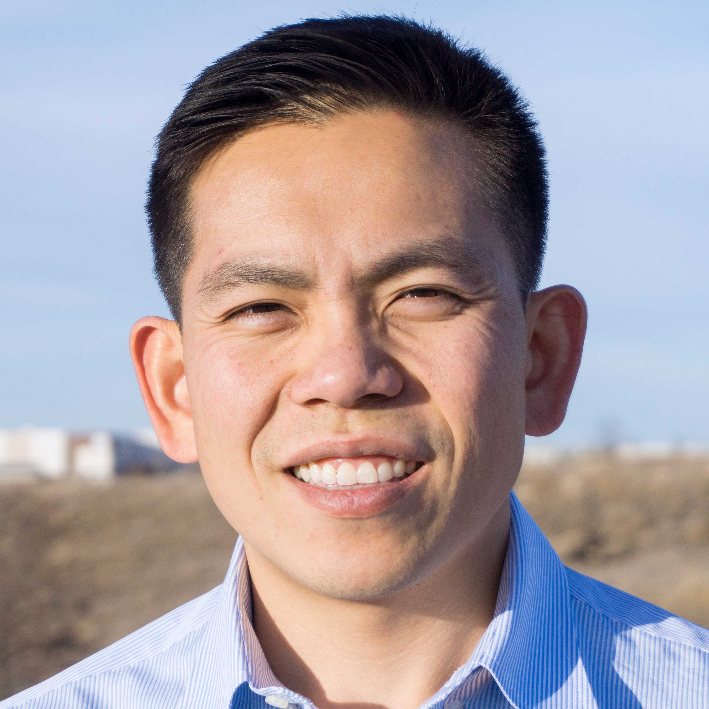 Tim Hou – Medium