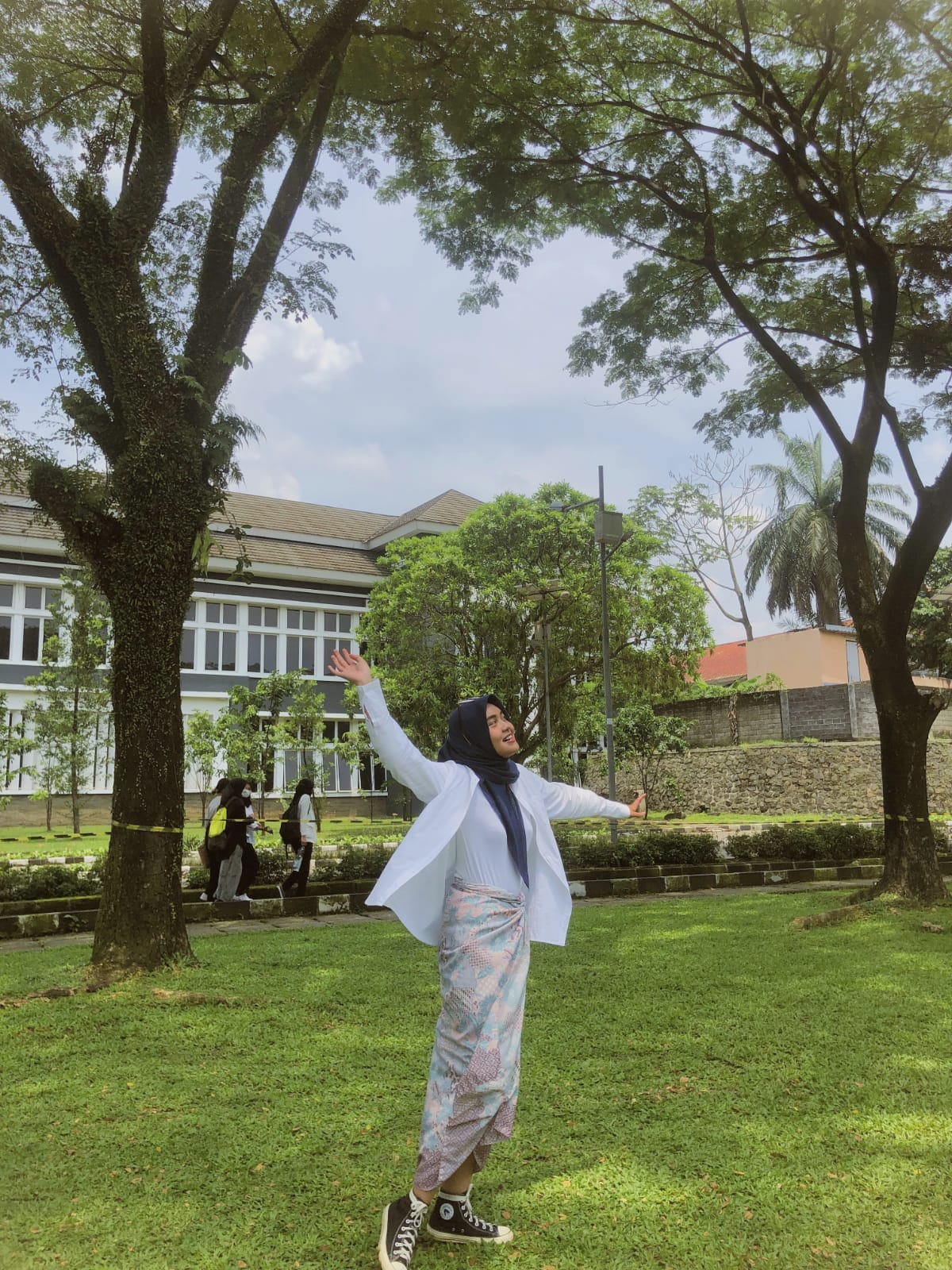 Alya Khair Lubis – Medium