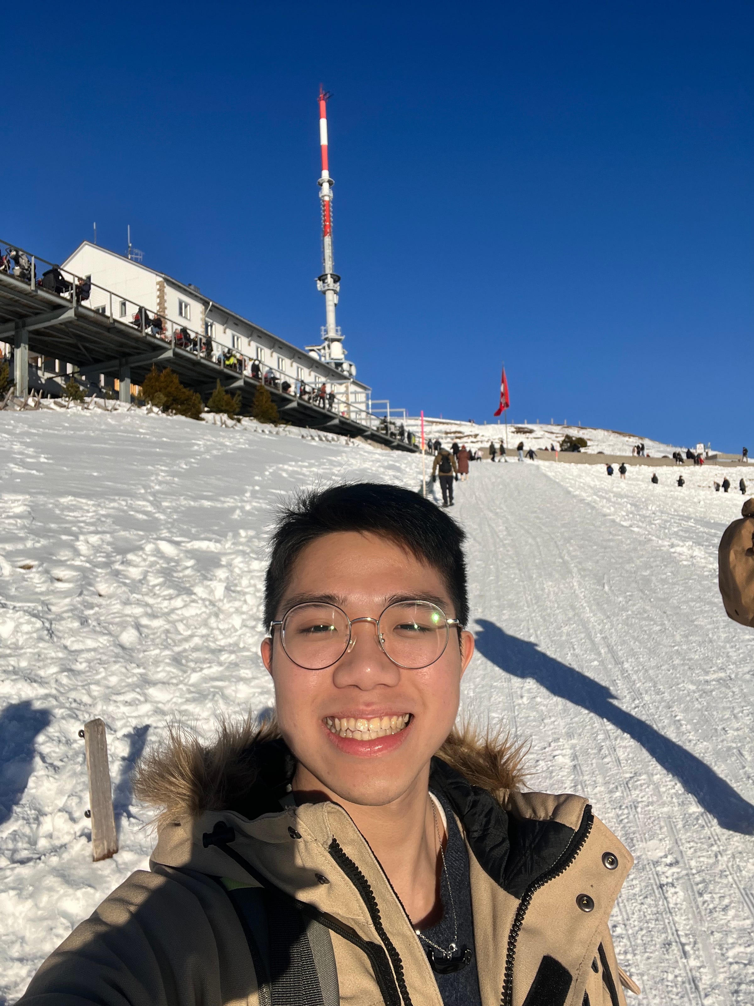 Brian Noel Kesuma – Medium