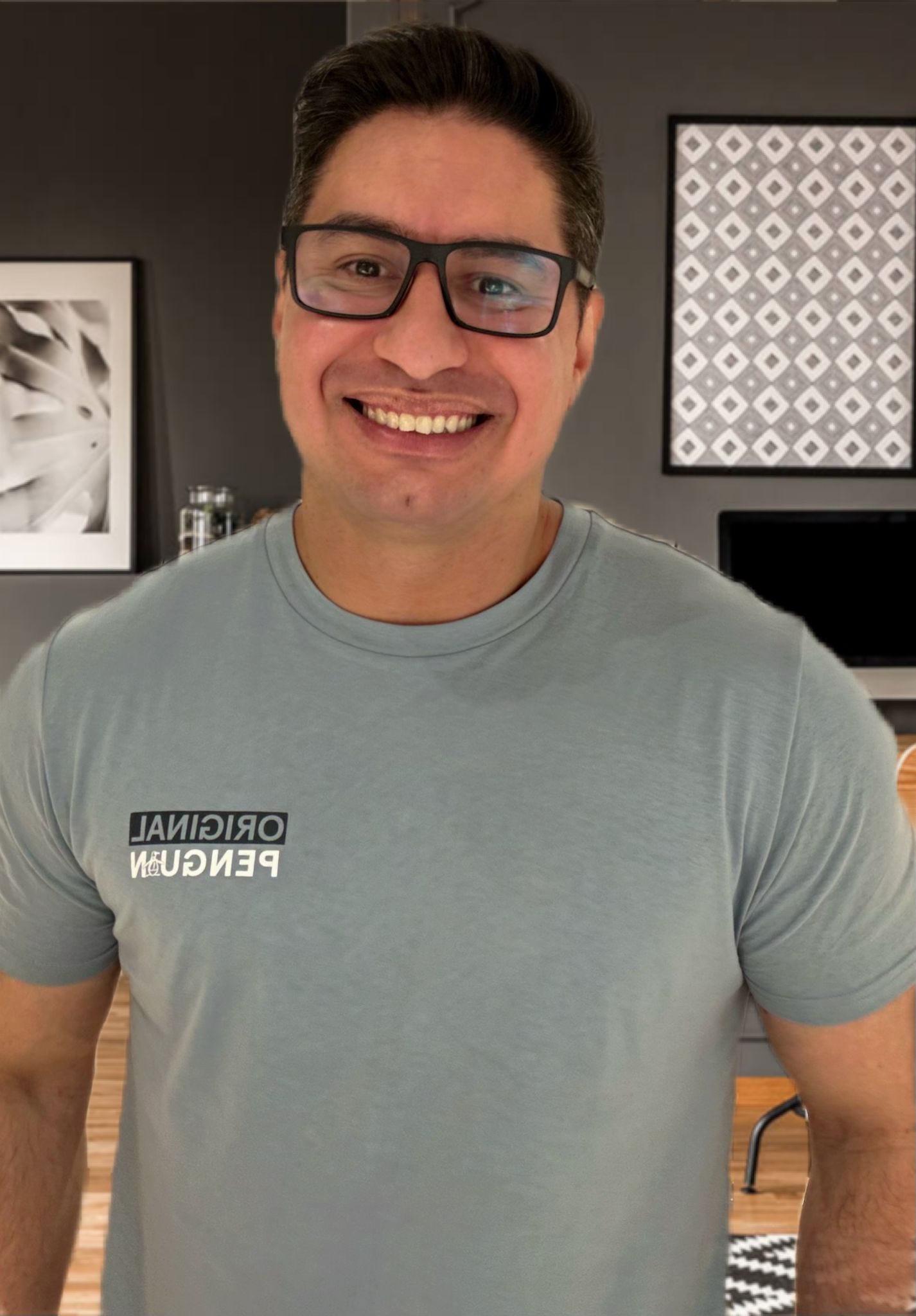 Rodrigo Mendes – Medium