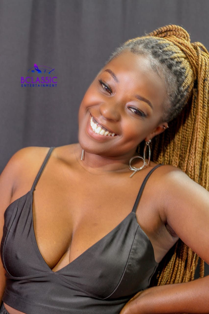 Caroline Njenga – Medium