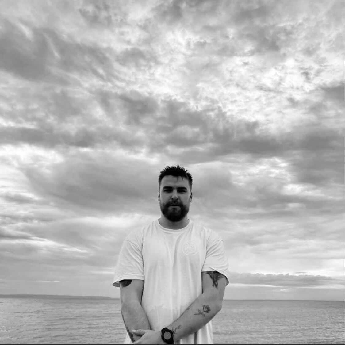 Justin Ellery – Medium