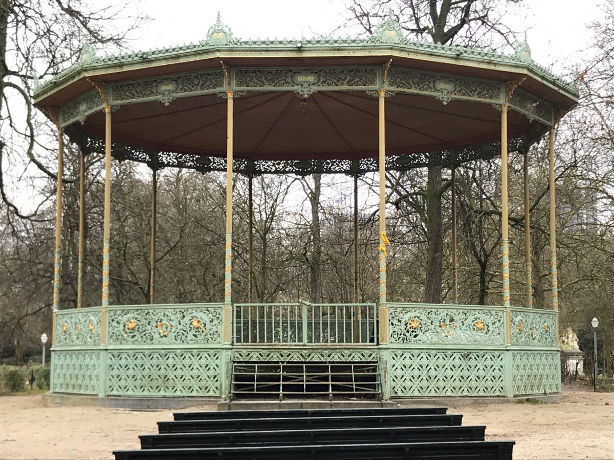 About – Jade – Medium