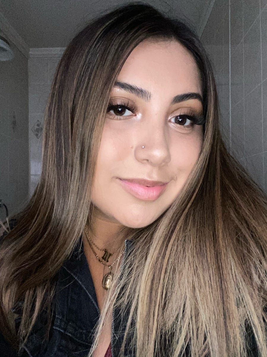 Elizabeth Rojas – Medium