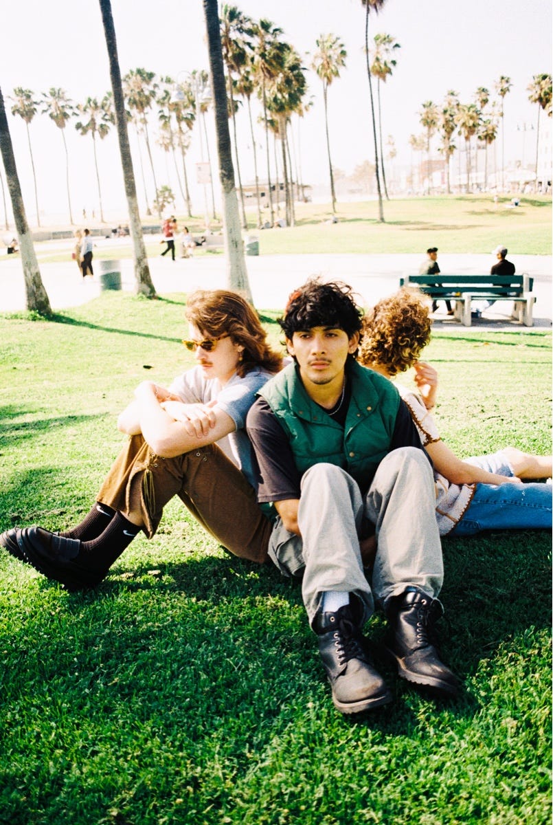 Cesar Cruz – Medium