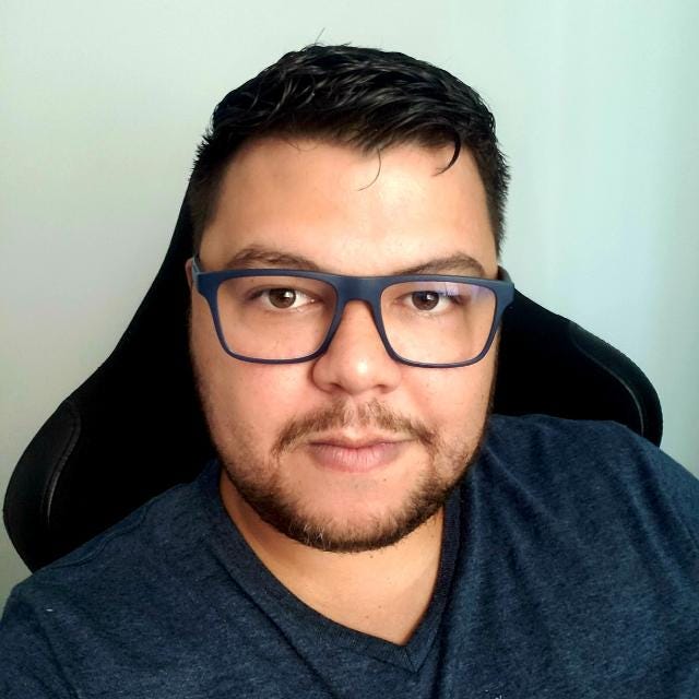 Ewerton Oliveira – Medium