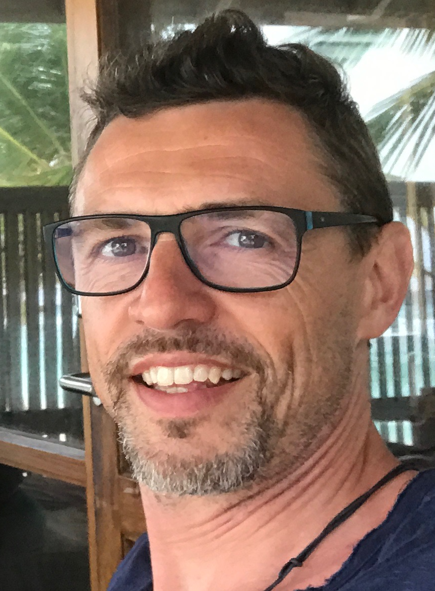 Dr. Marc Villinger – Medium