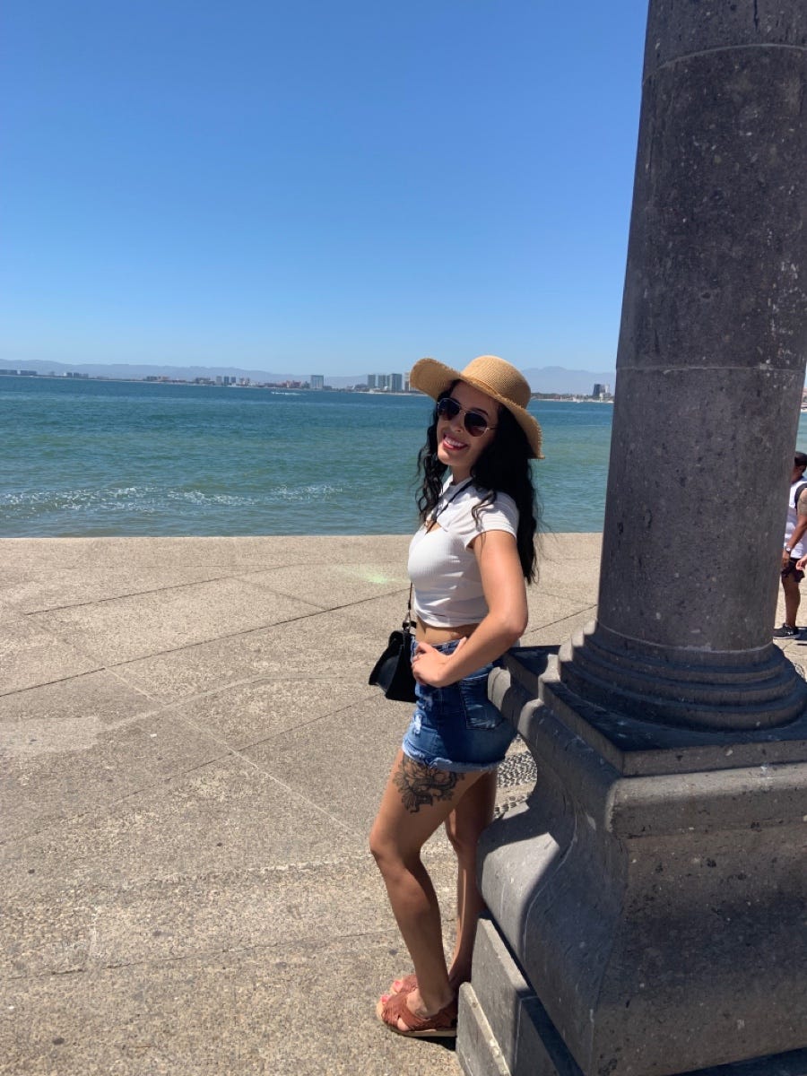 Sara Gonzalez – Medium