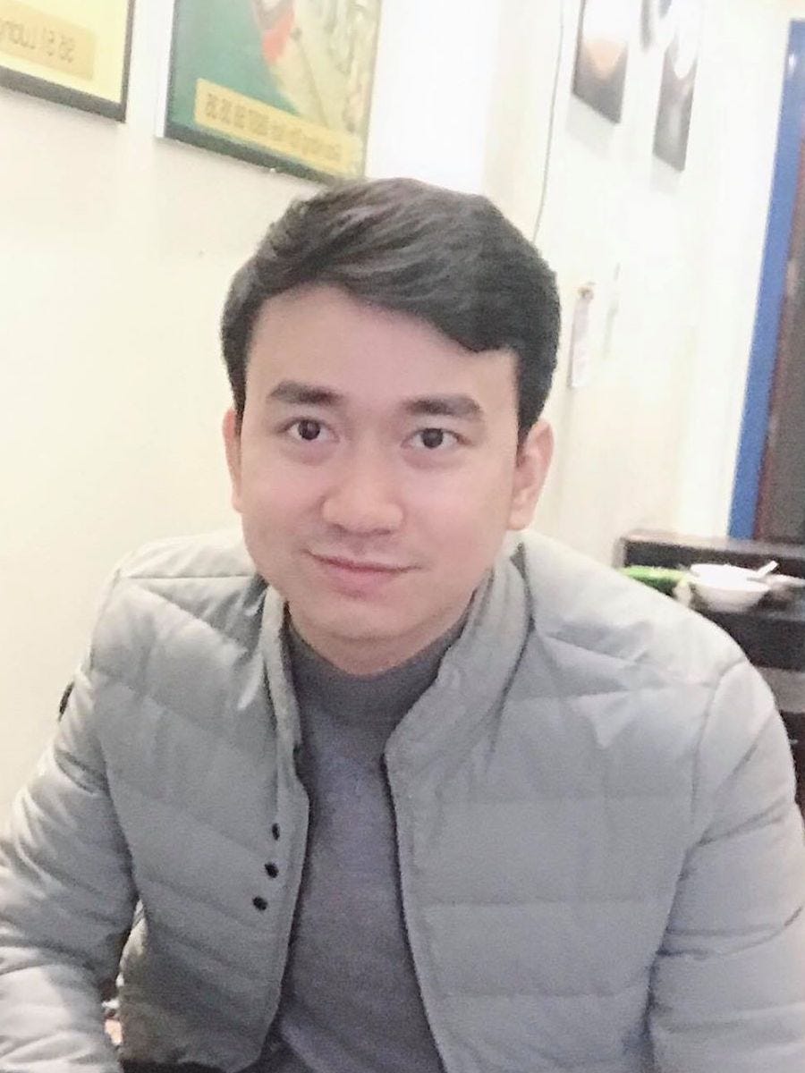 Huy Bui Dac – Medium