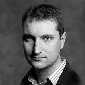 Chris Dark – Medium