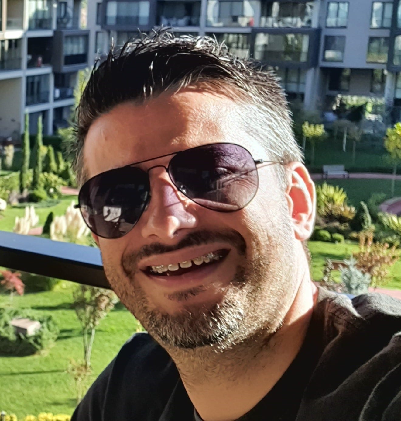 Kadri Sengul – Medium