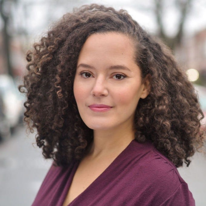 Toni Thompson – Medium