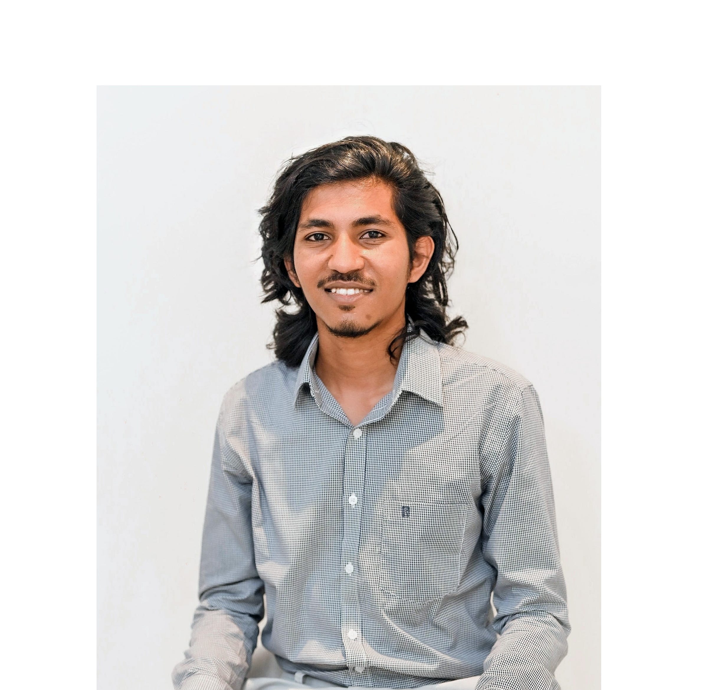 Danusha Navod – Medium