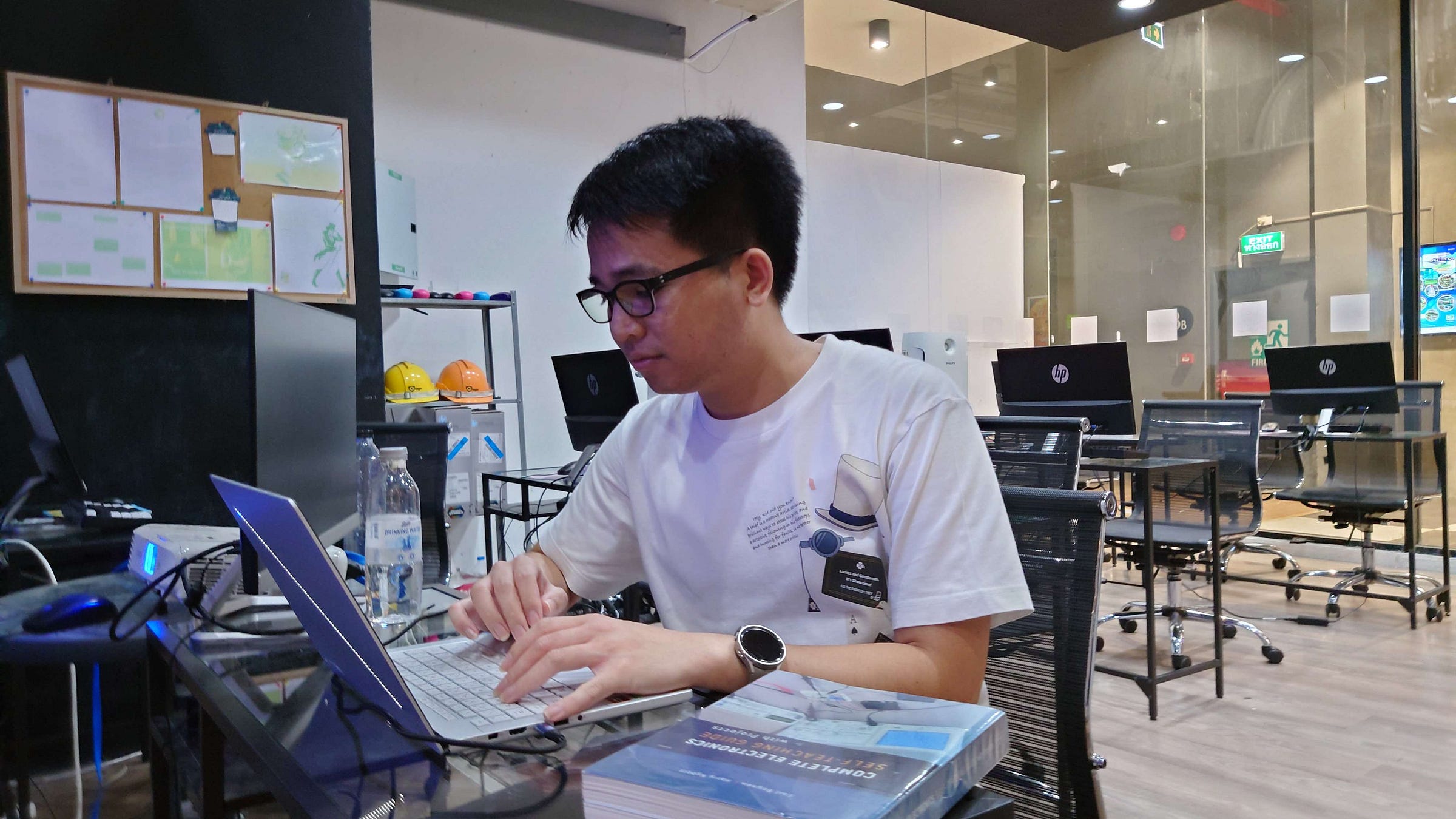 kanut kummuang – Medium