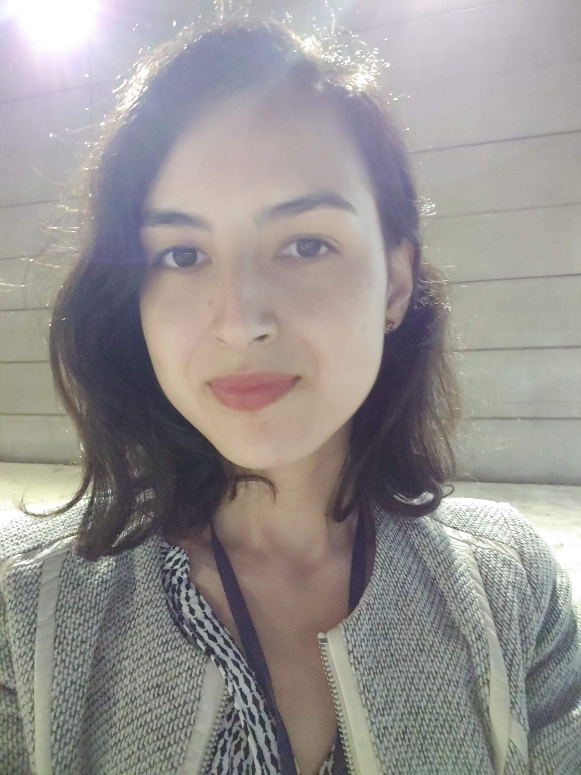 Cintia Y. – Medium