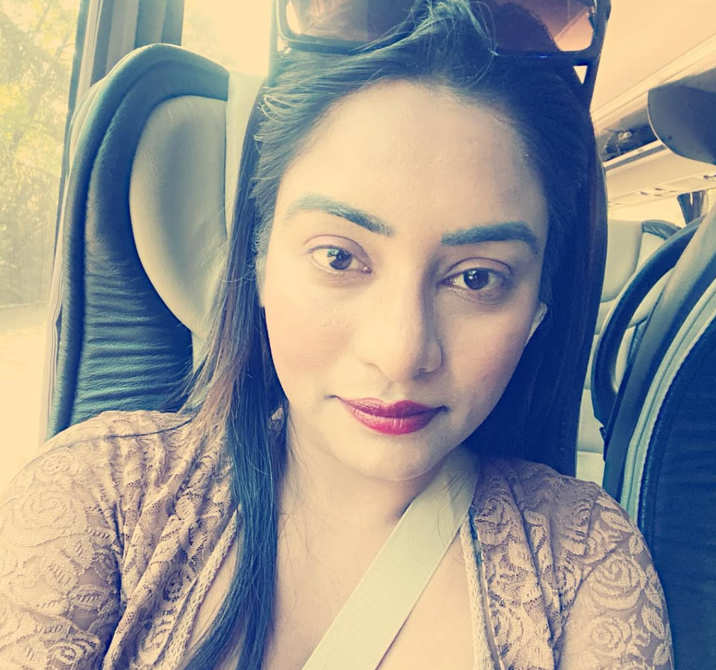 Kamini Kamal – Medium