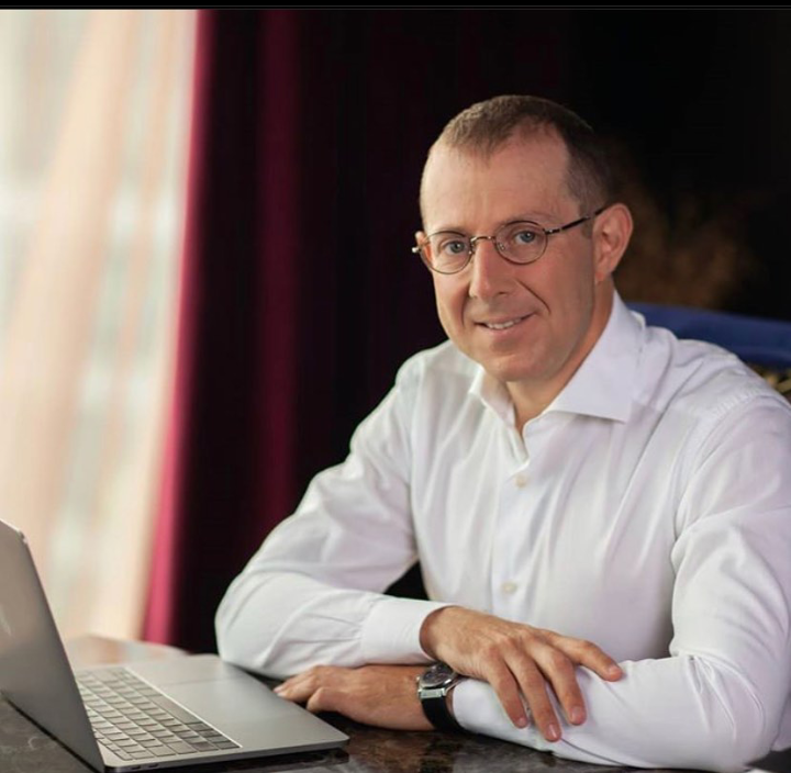 Henry Combs – Medium