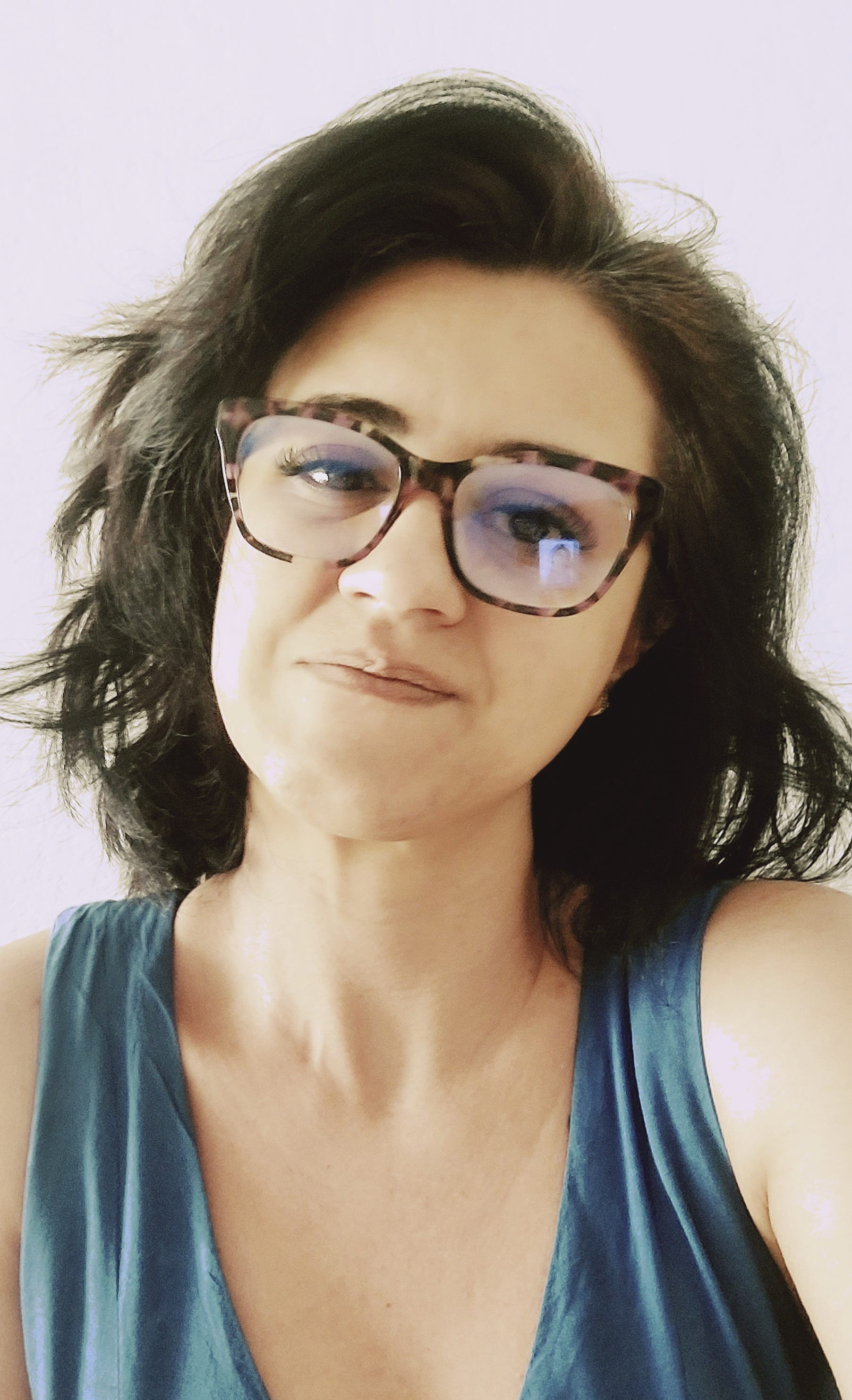 Anna Claudia Silva – Medium