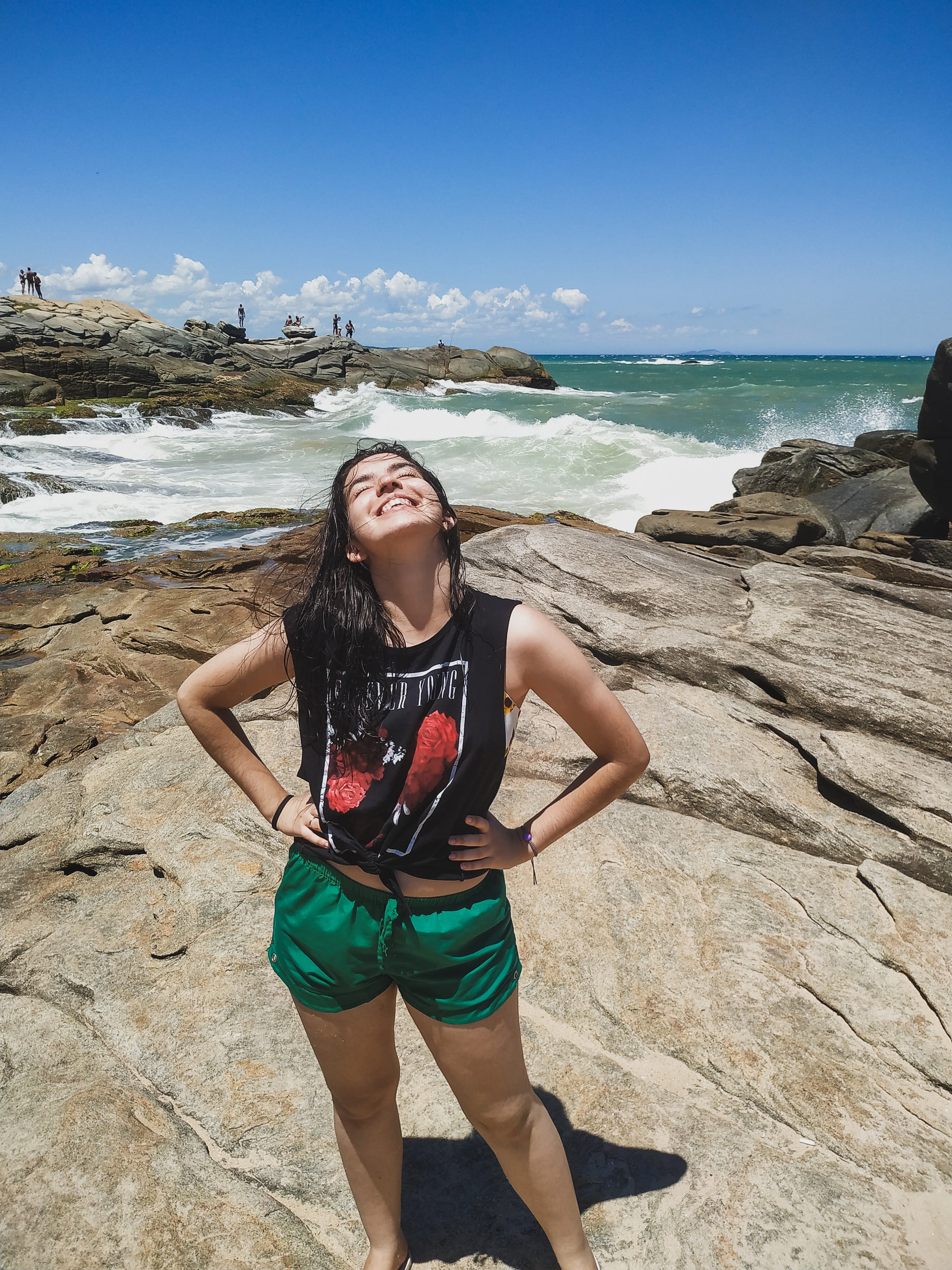Jullya Lopes – Medium
