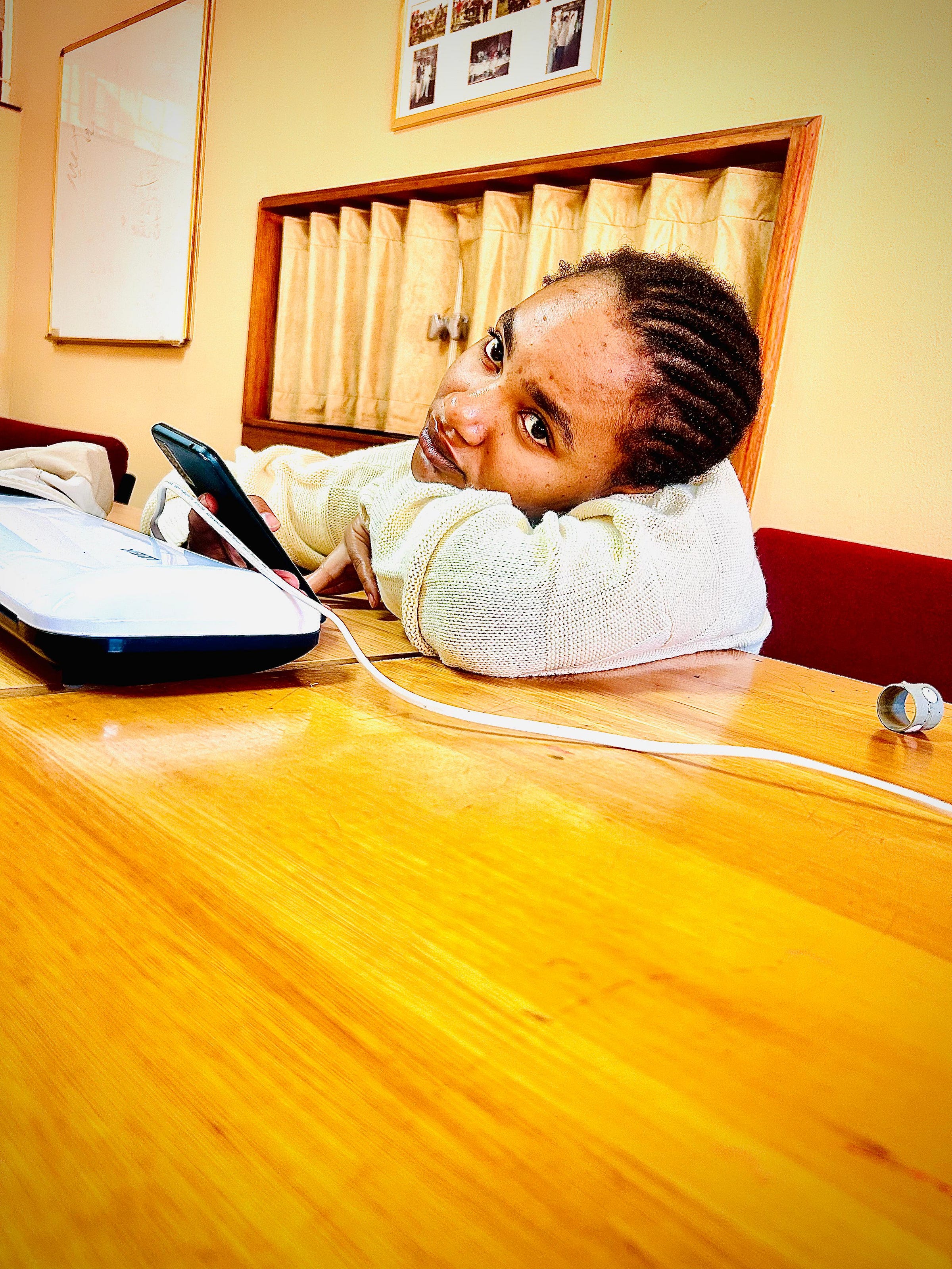 Tshedza Light – Medium