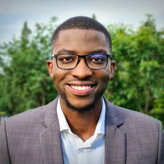 Simon Ngubeni – Medium