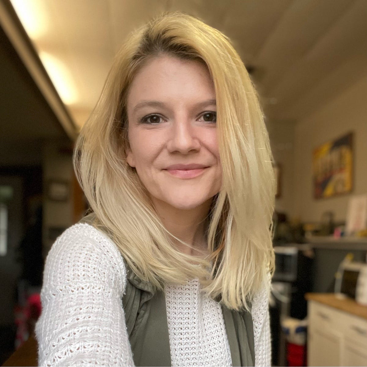 Ashley Bates – Medium