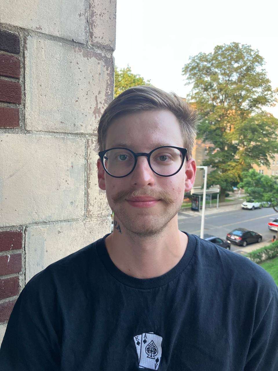 Aleksei Smirnov – Medium