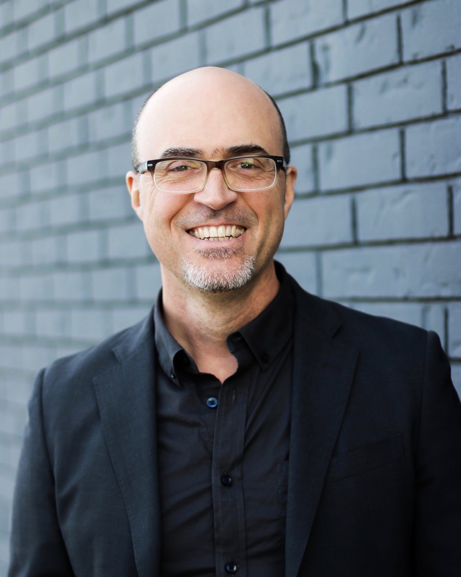 bruce grover – Medium