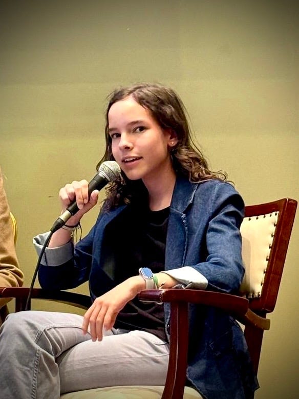 Carla Monté Sihuro – Medium