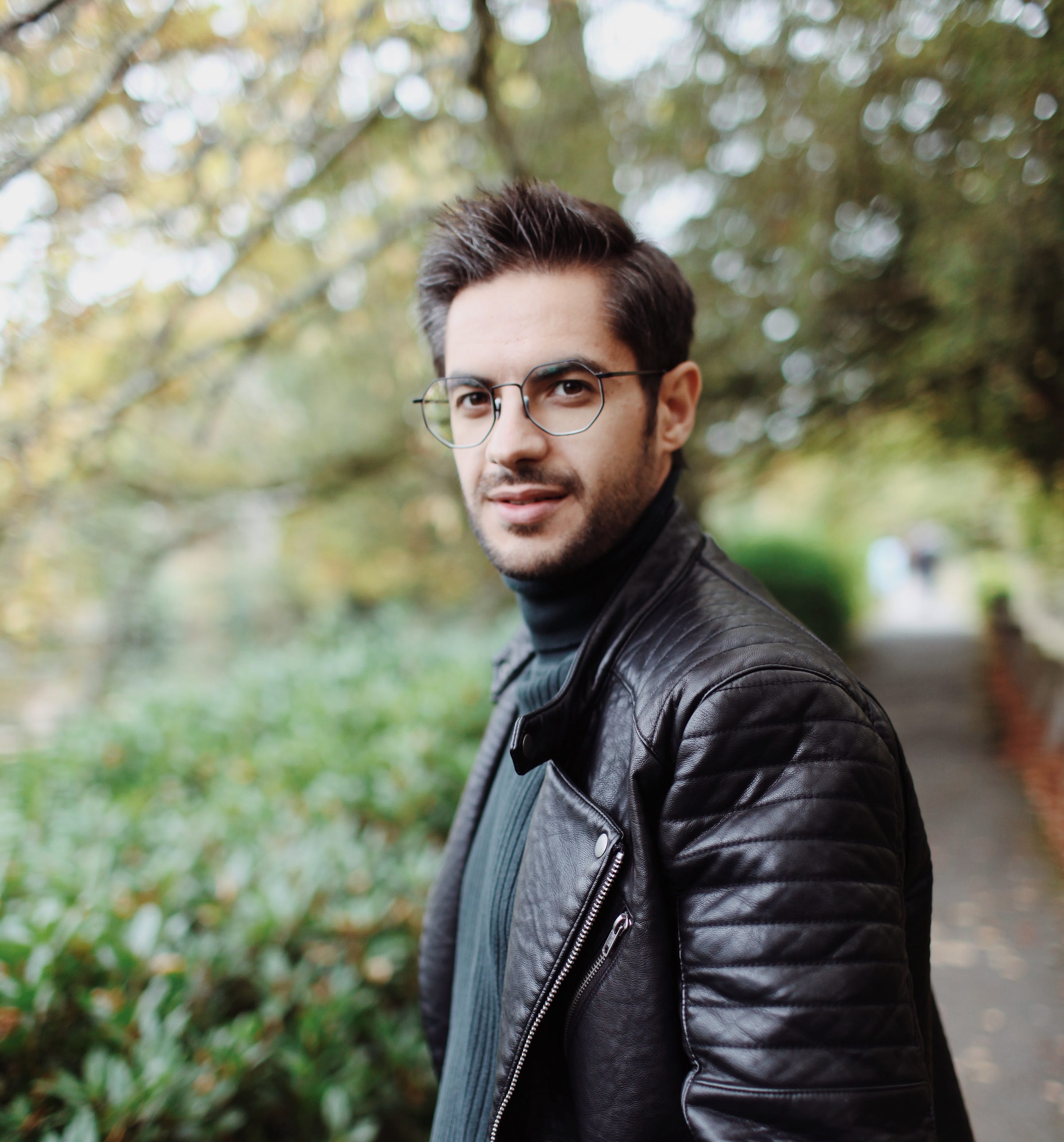 Silvian Dragan – Medium