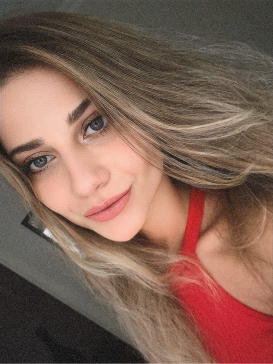 Yesim Yaren Cilingir – Medium