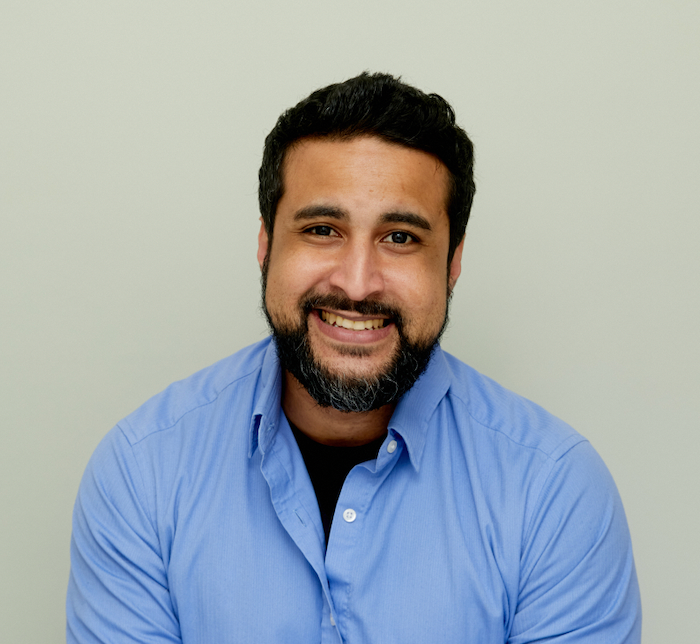 Daniel Fadelle – Medium