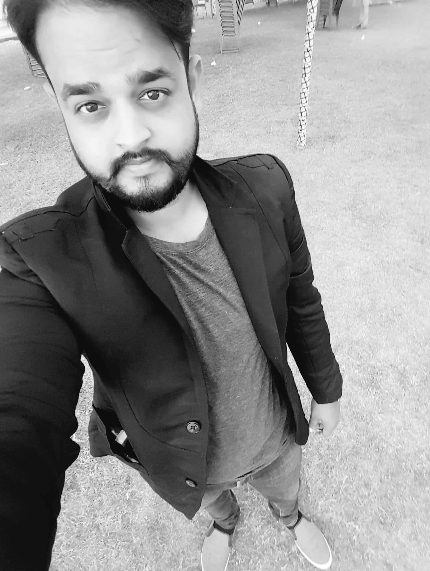 Ahsan jamil – Medium