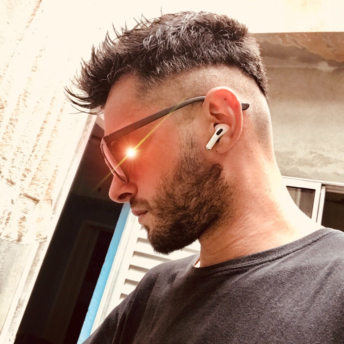 Cláudio Jr Mello – Medium