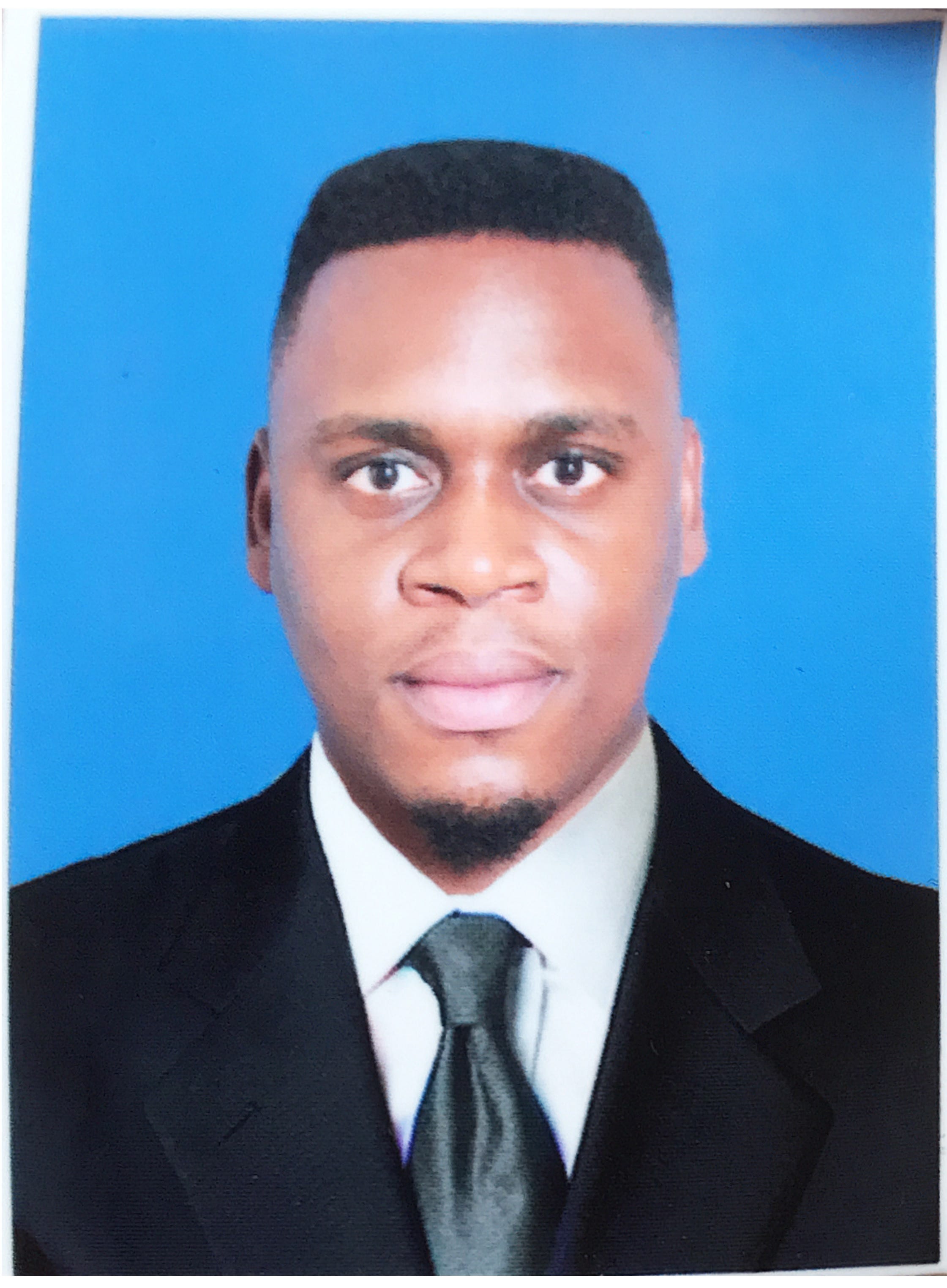 Dercio Fanuel Manuel Macombo – Medium