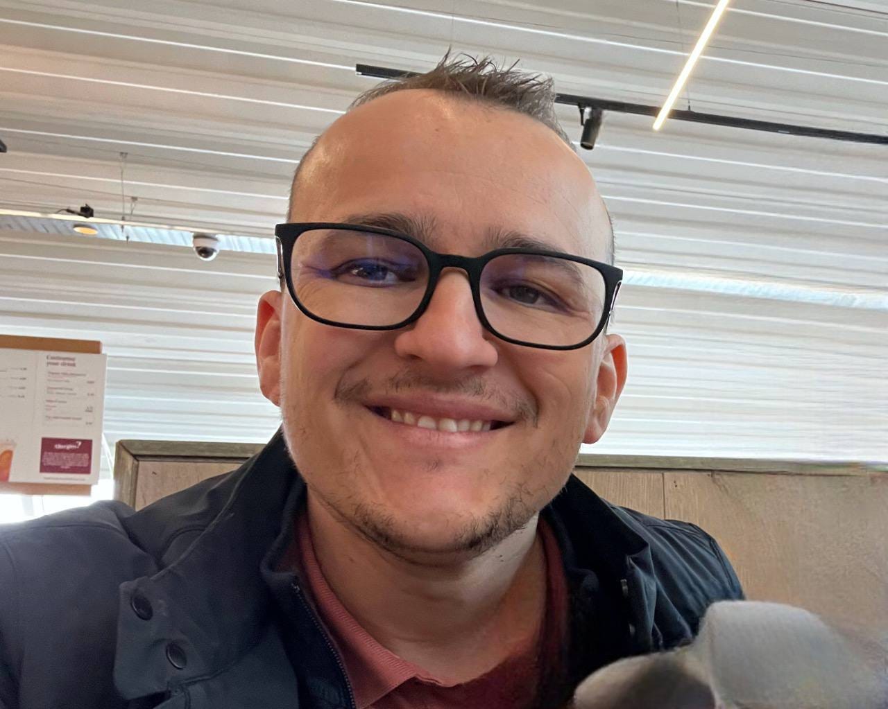 Lorjan Celaj – Medium