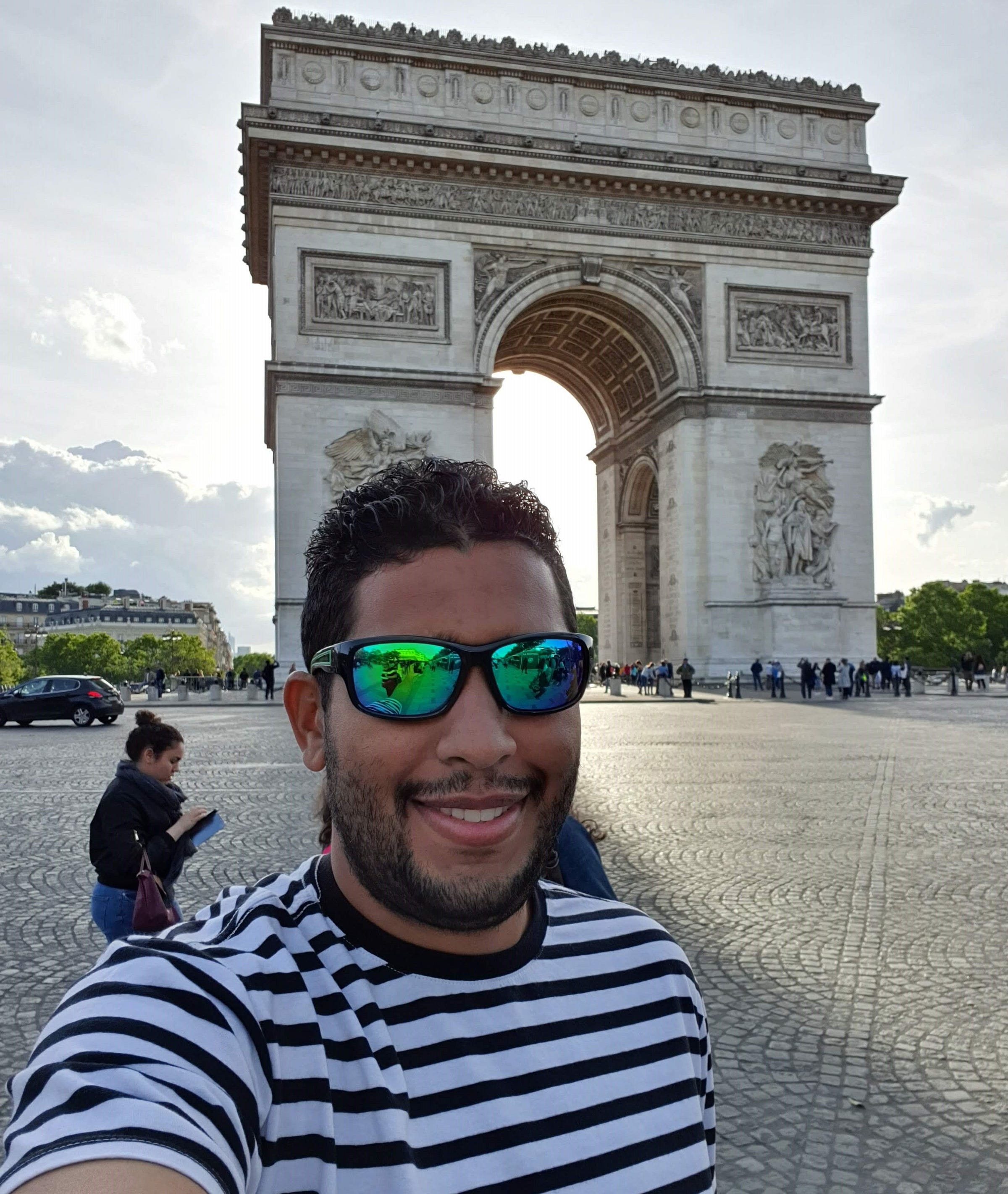 Franklin Dos Santos Fernandes – Medium