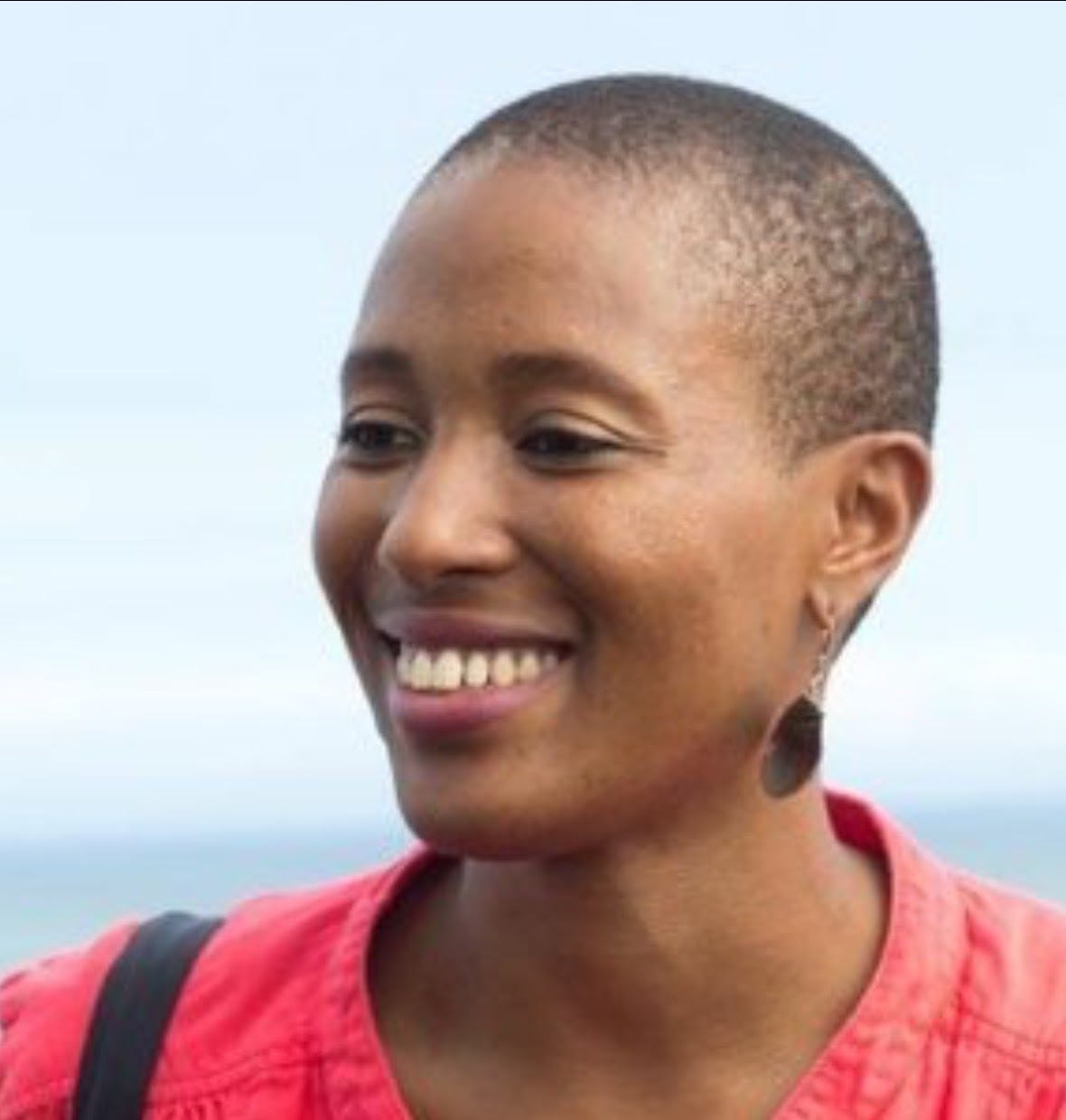 Averi Thomas-Moore – Medium