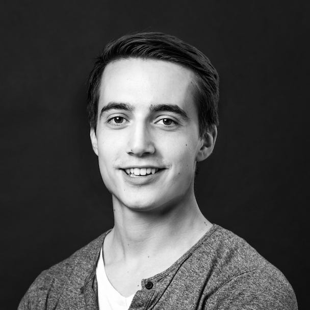 Erik Maxwell – Medium