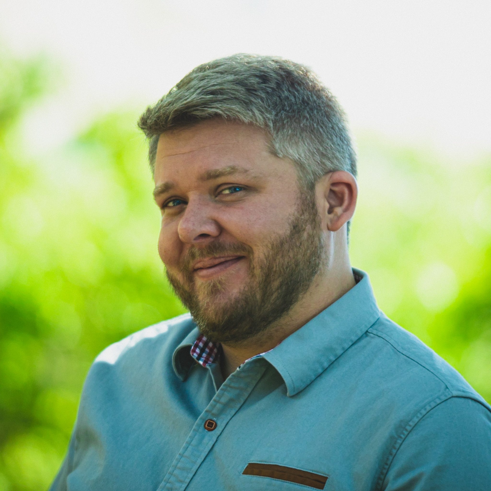 Travis Walser – Medium
