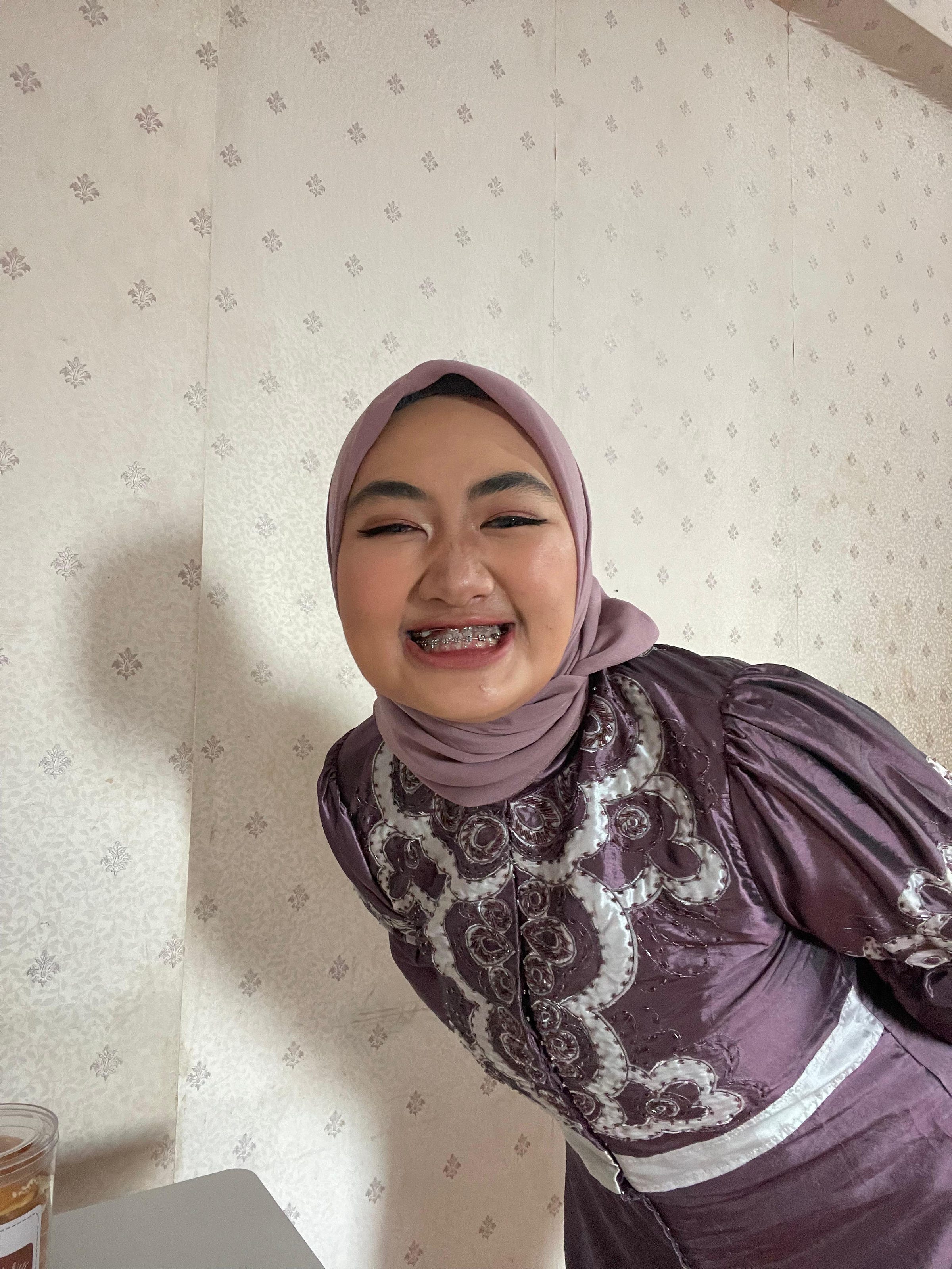 Chintia Octenta – Medium