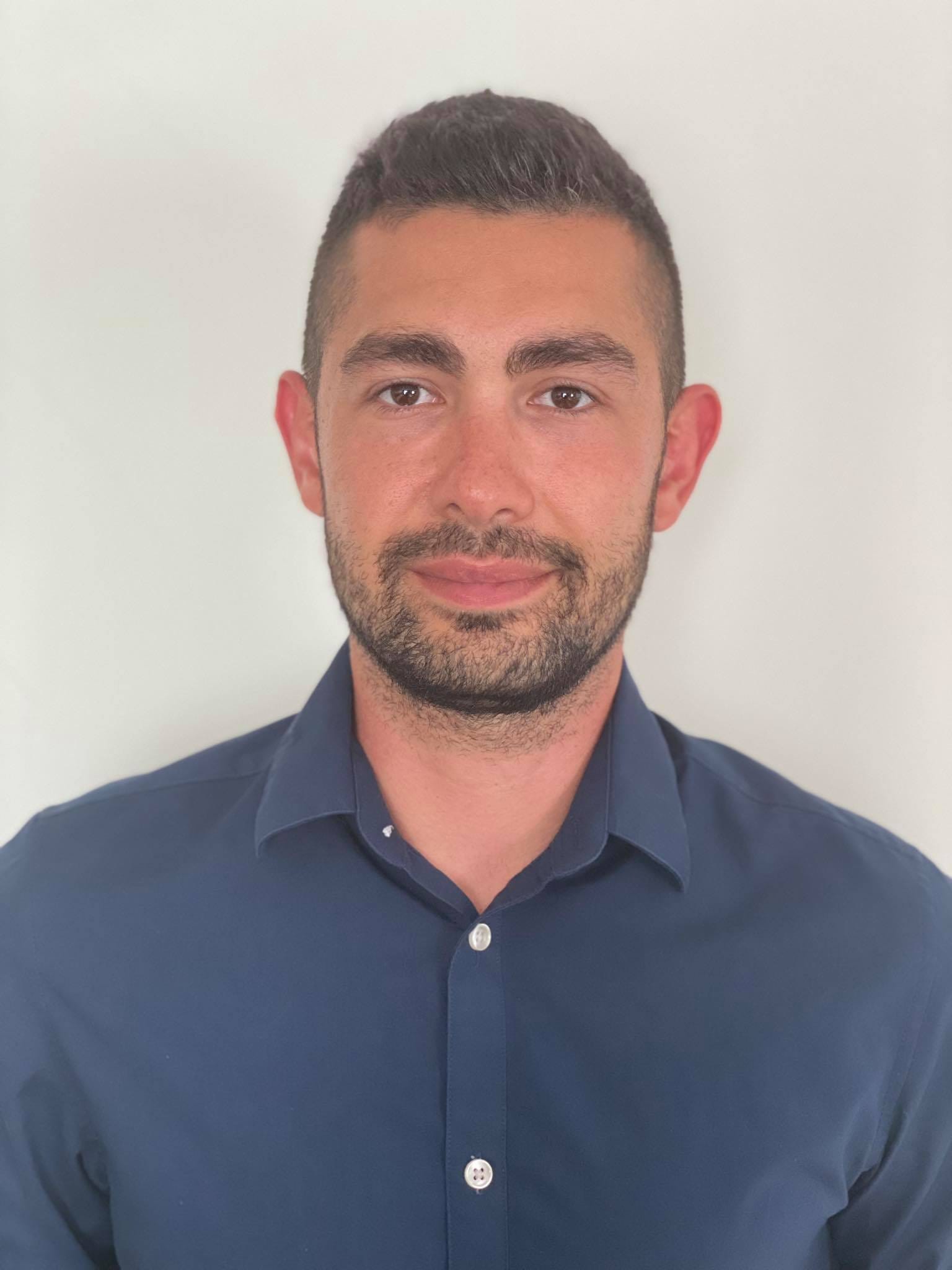 Mihail Petkov – Medium
