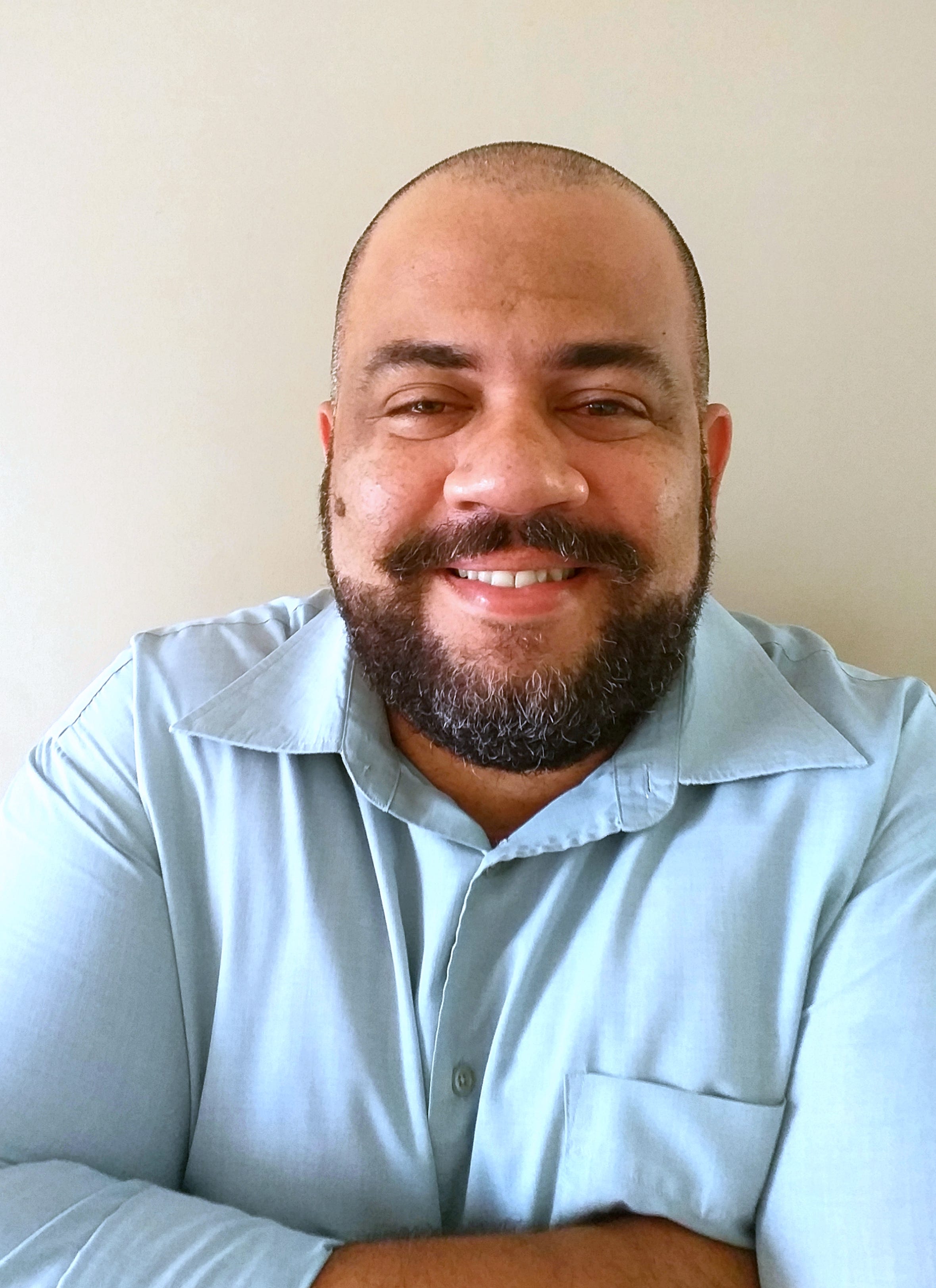 Iuri Almeida – Medium