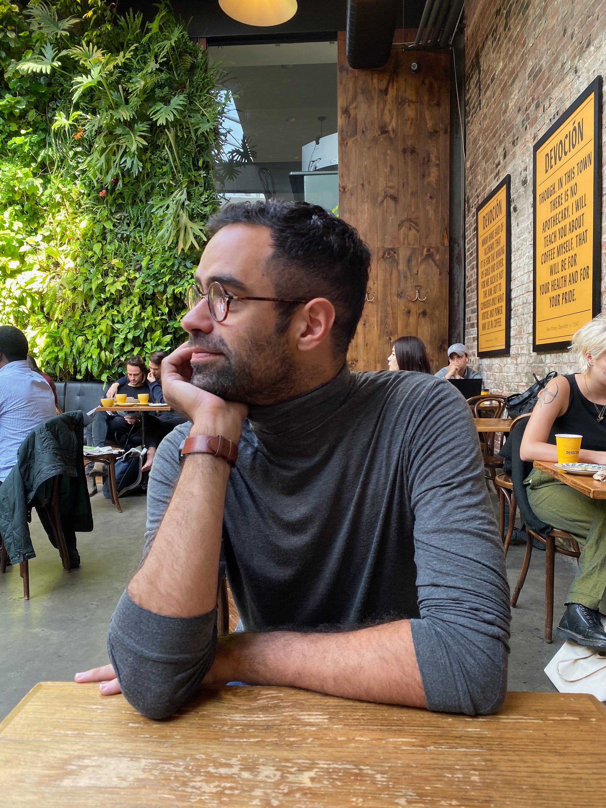Naji – Medium