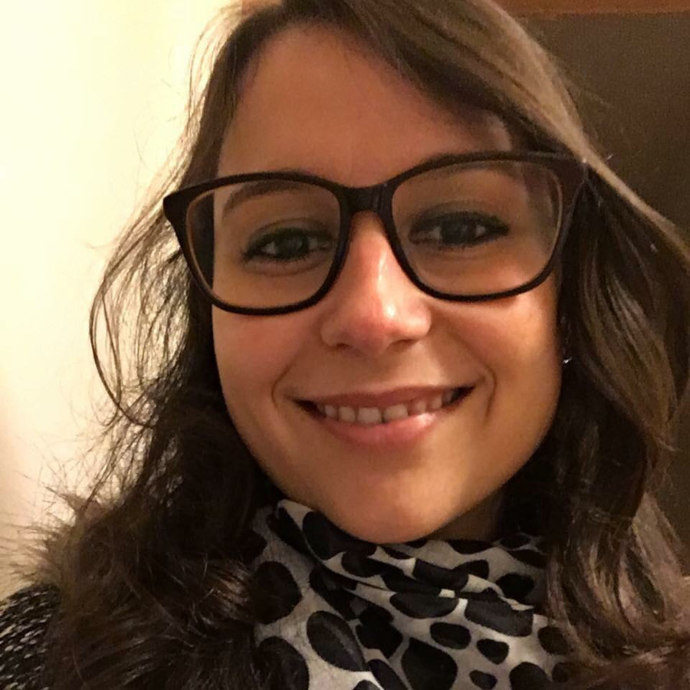 Ana Morais – Medium