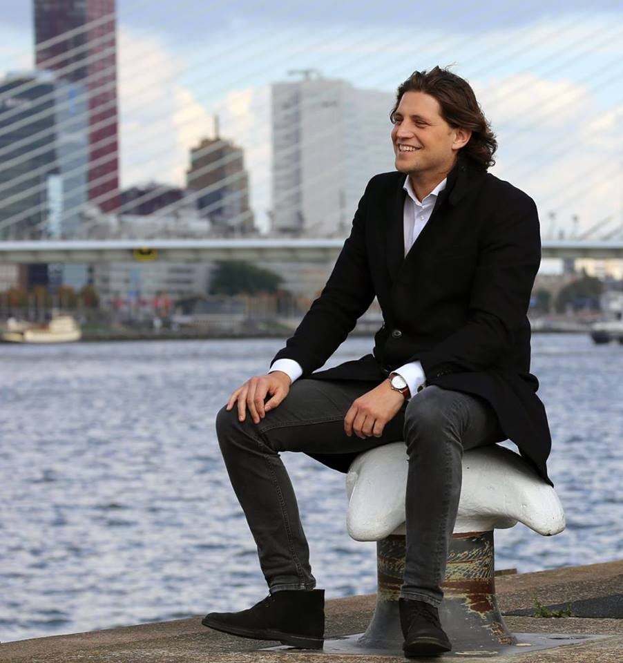 Vincent Moleveld – Medium