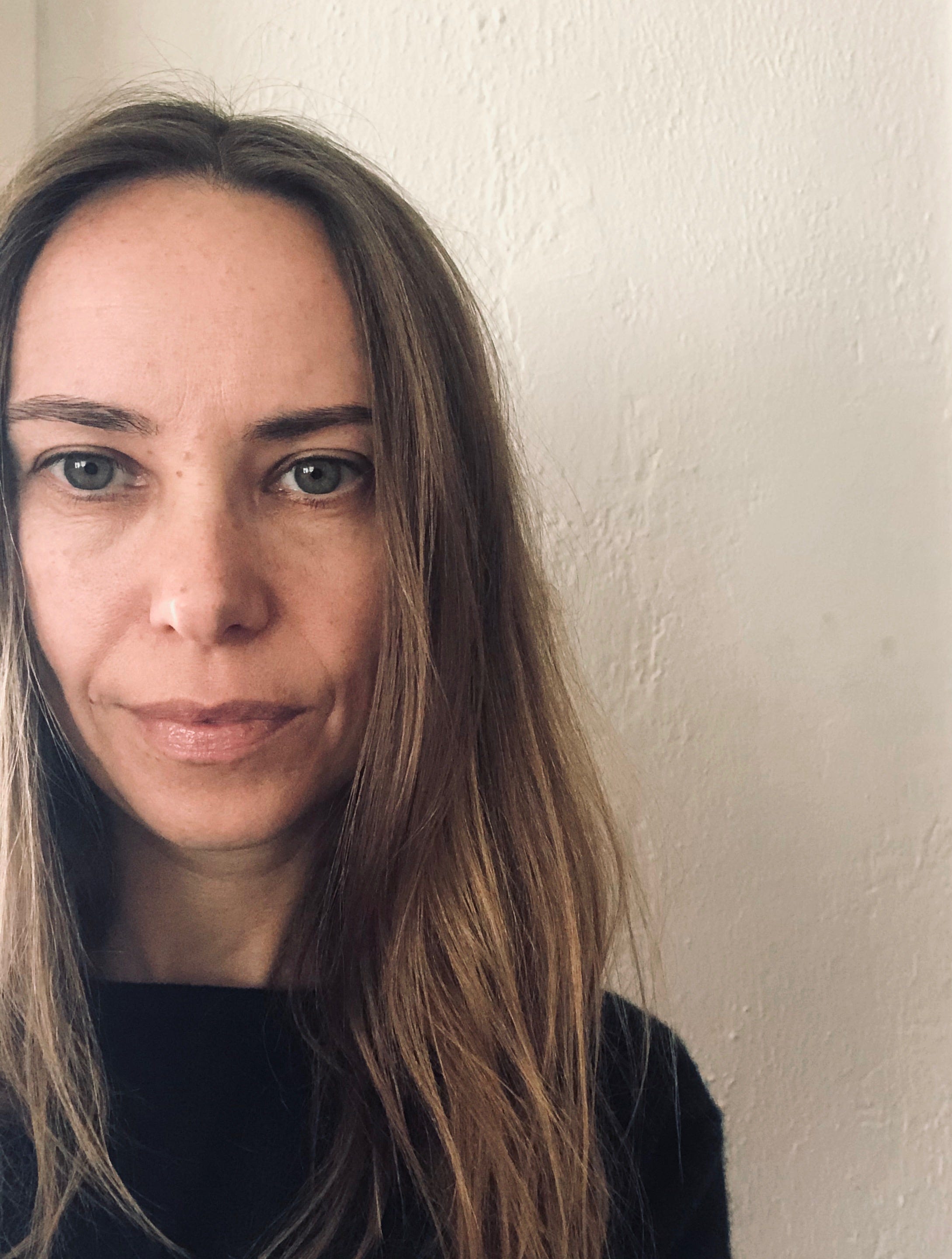 Elizabeth Hollis Hansen – Medium