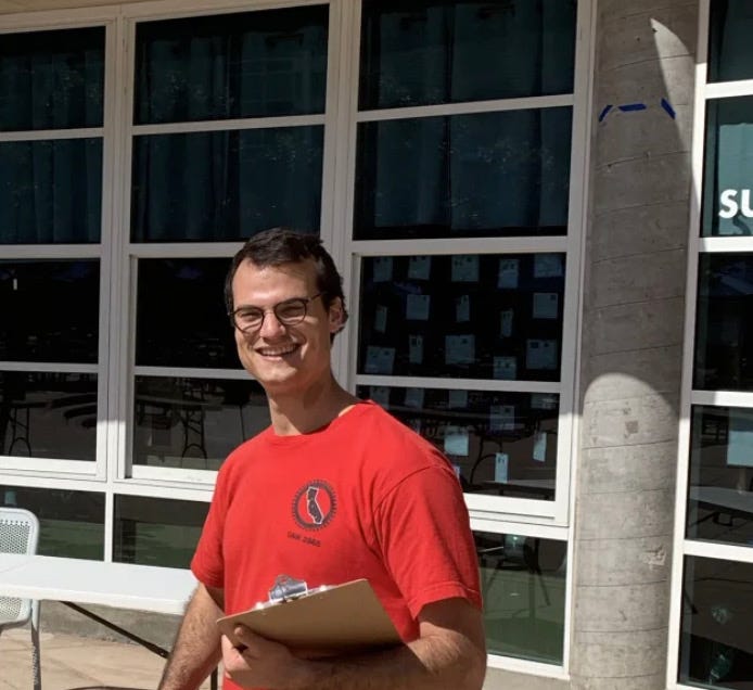 Michael Stenovec – Medium