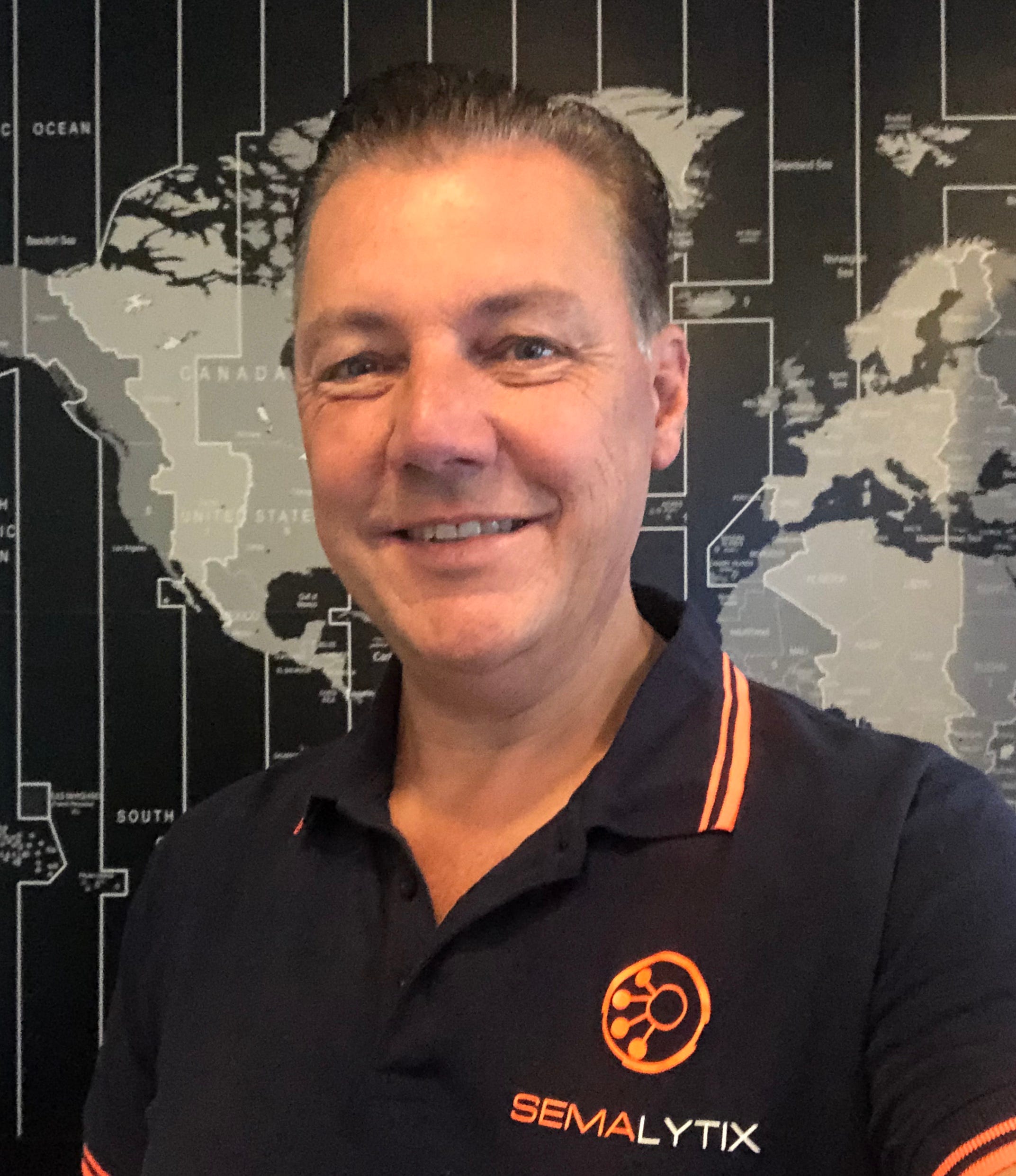 Thomas Becker – Medium