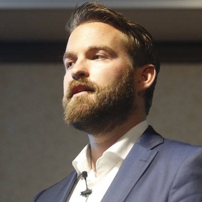 Eric Jan C. van Putten – Medium